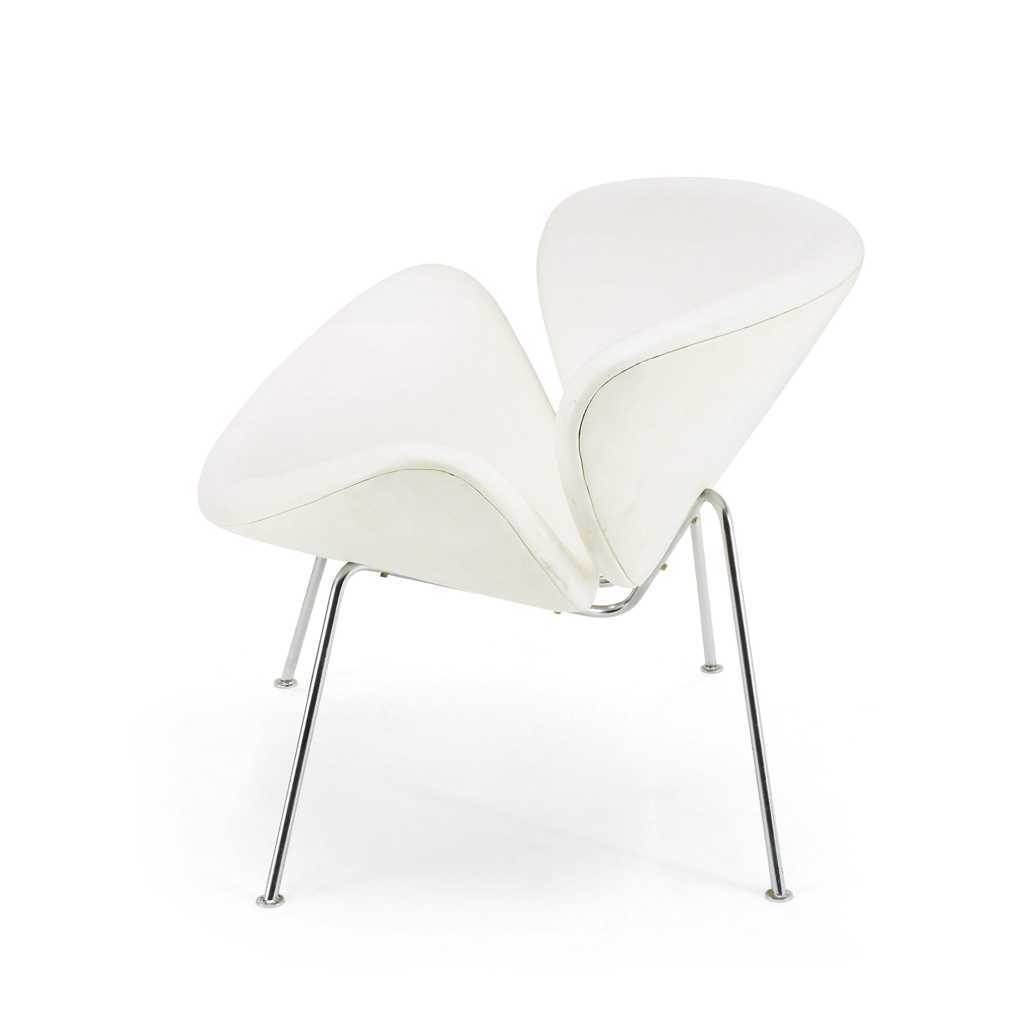 White Paulin Oval Slice Chair - Gil & Roy Props