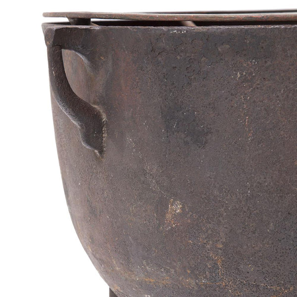 Large Iron Cauldron - Gil & Roy Props